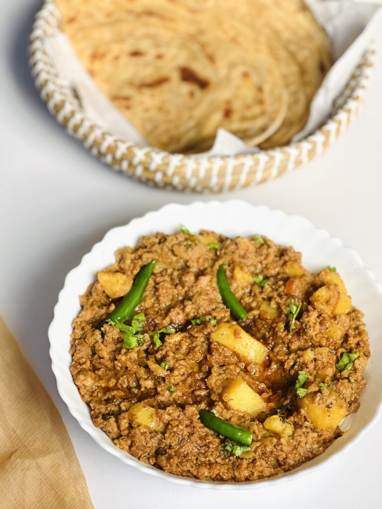 Quick Aloo Qeema
