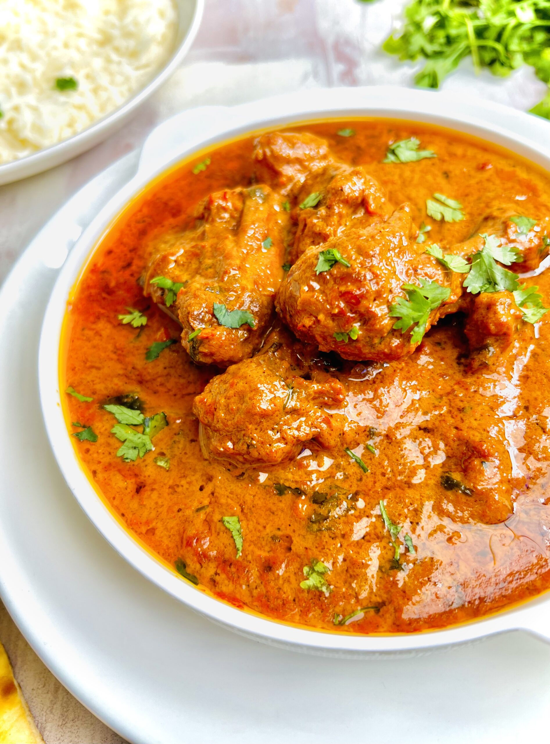 Red Chicken Curry with Butter Naan